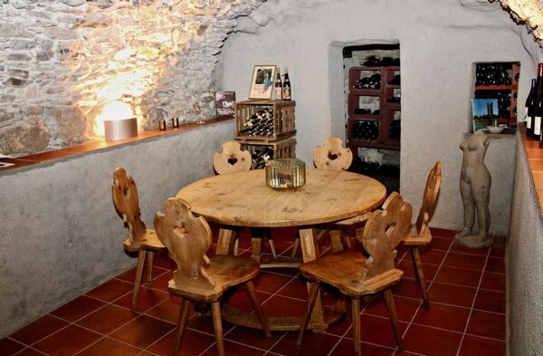 Wein Degustation im Torkel - Weingut Jann Marugg | Fläsch